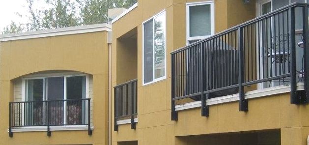 Bronze Aluminum Picket Railing - Bellevue, WA | Glass Railing for Decks