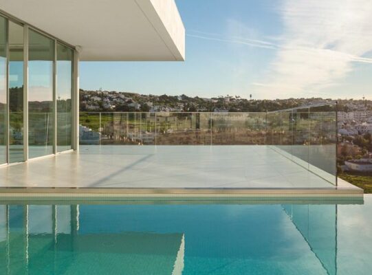 Glass Railing Systems - Glass Railing for Decks
