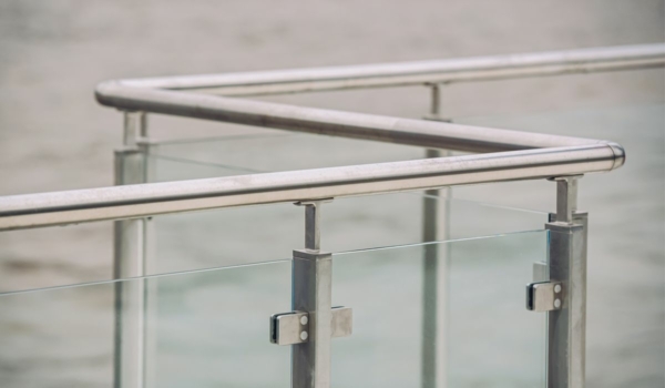 Glass Railing Products - Glass Railing for Decks