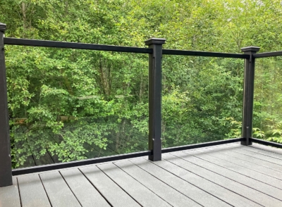 Black Element Glass Railing - Seaside, OR - Glass Railing for Decks